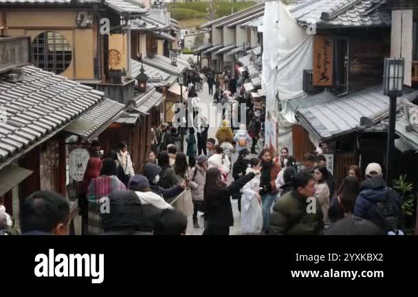 Japan kyoto higashiyama street scene Stock Videos & Footage - HD and 4K ...