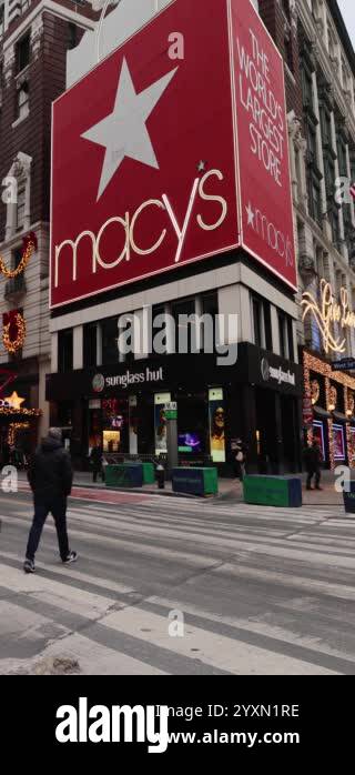 New York City, USA, 31st Dec 2022: Portrait footage of New York City showing Macy's Herald ...