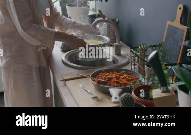 Cooked plants Stock Videos & Footage - HD and 4K Video Clips - Alamy