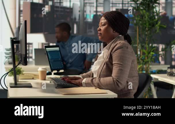 Woman CEO suffers from muscle cramps due to incorrect posture at the ...