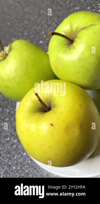 Apple, apples, green, yellow, plate, white, gray, table, kitchen, food ...