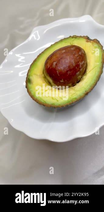 Avocado, green, delicious, stone, food, eat, vitamins, vegetable ...