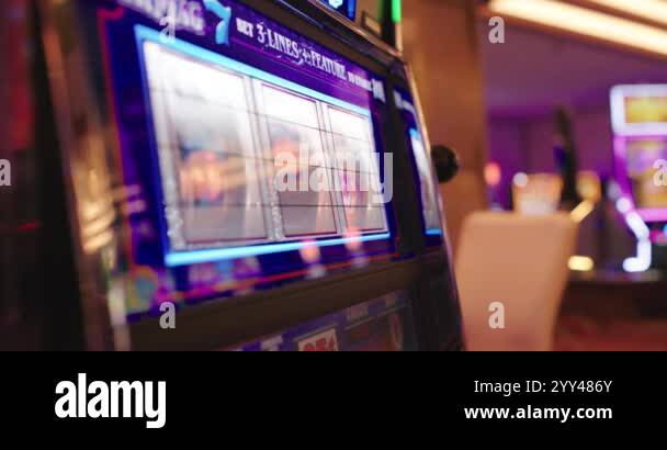 Thrill machine Stock Videos & Footage - HD and 4K Video Clips - Alamy