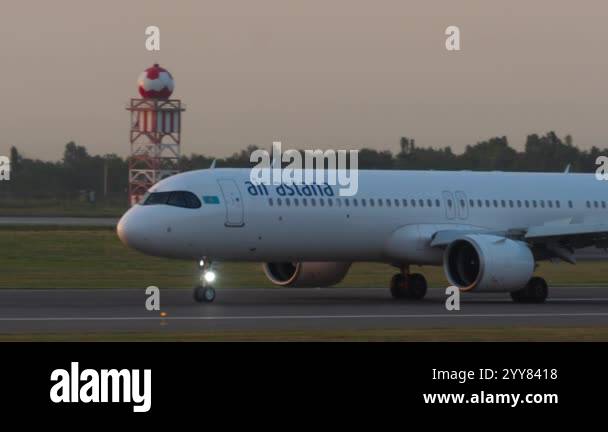 ALMATY, KAZAKHSTAN - JULY 27, 2024: Side view, passenger aircraft Airbus A321, EI-KGG of Air ...