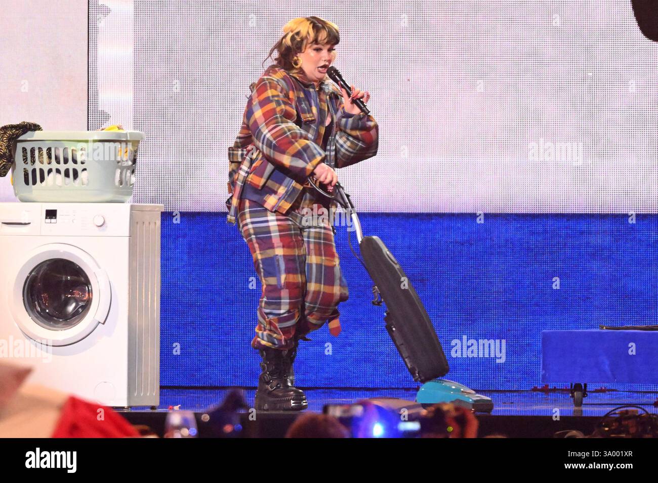 London, UK. 1 March 2025. Lola Young performing at the BRIT Awards 2025 ...