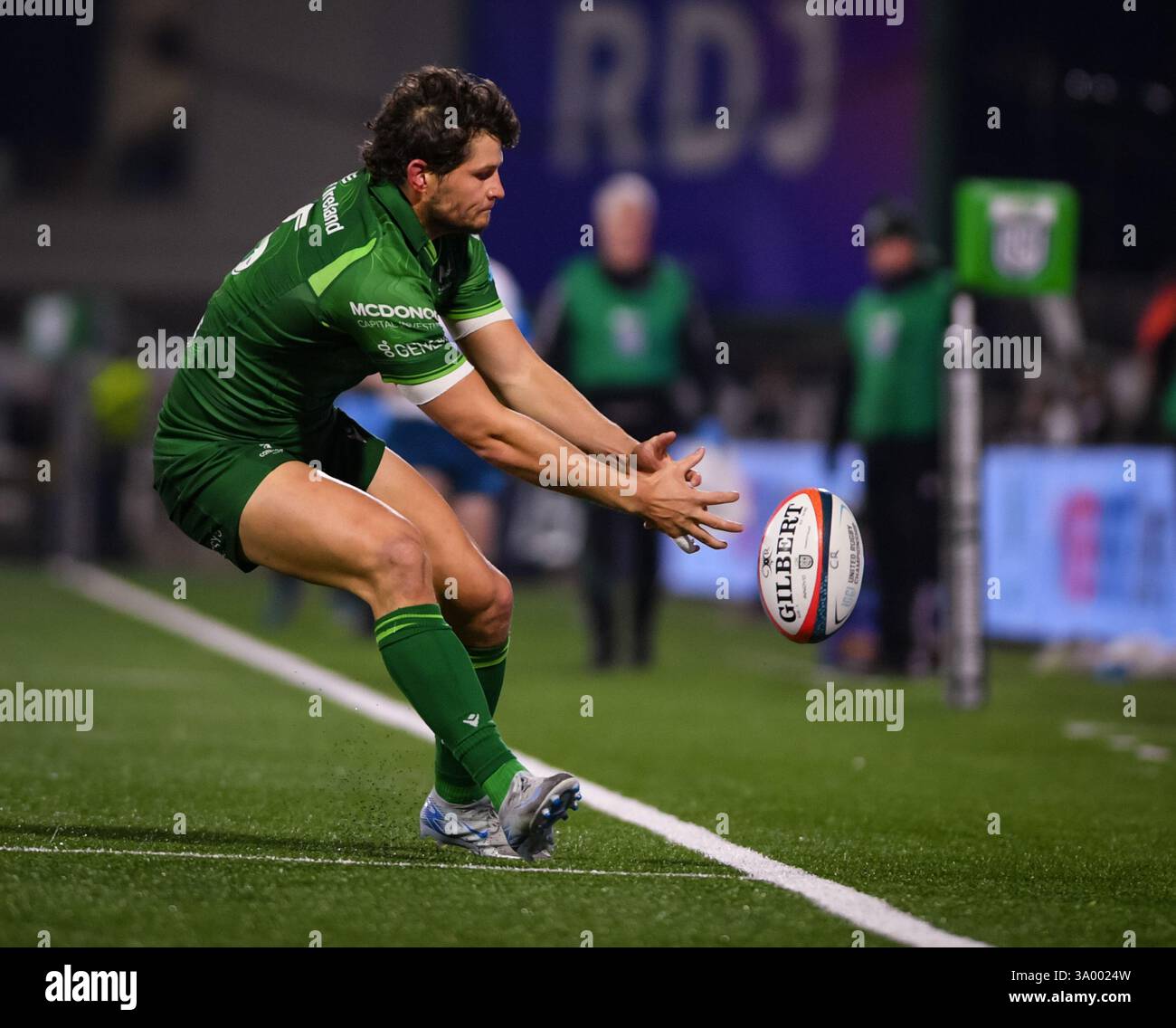 Galway, Ireland. 1st March, 2025. Connacht's Piers O'Conor attempts to ...