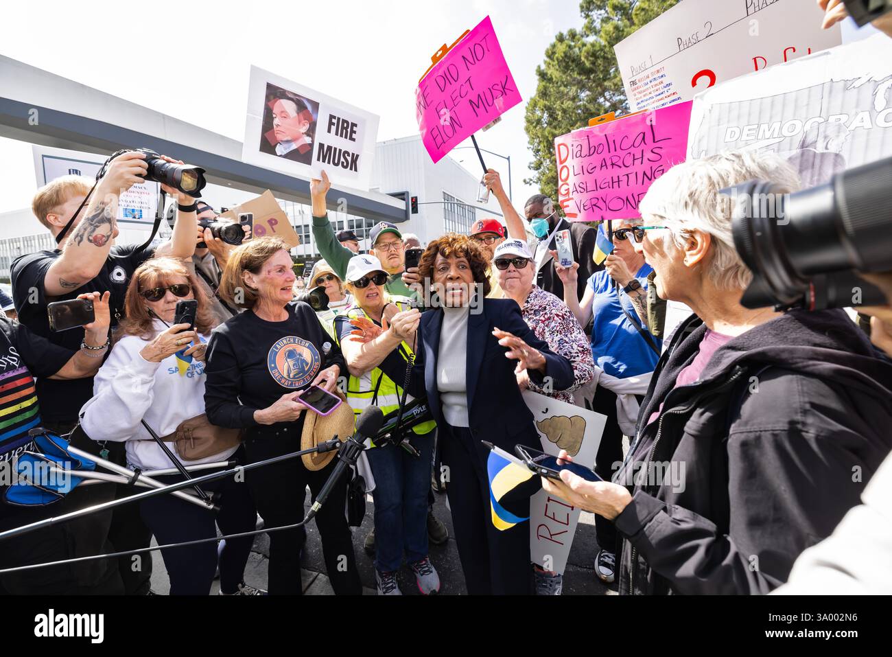 Hawthorne, USA. 01st Mar, 2025. A protest against Elon Musk was held in ...