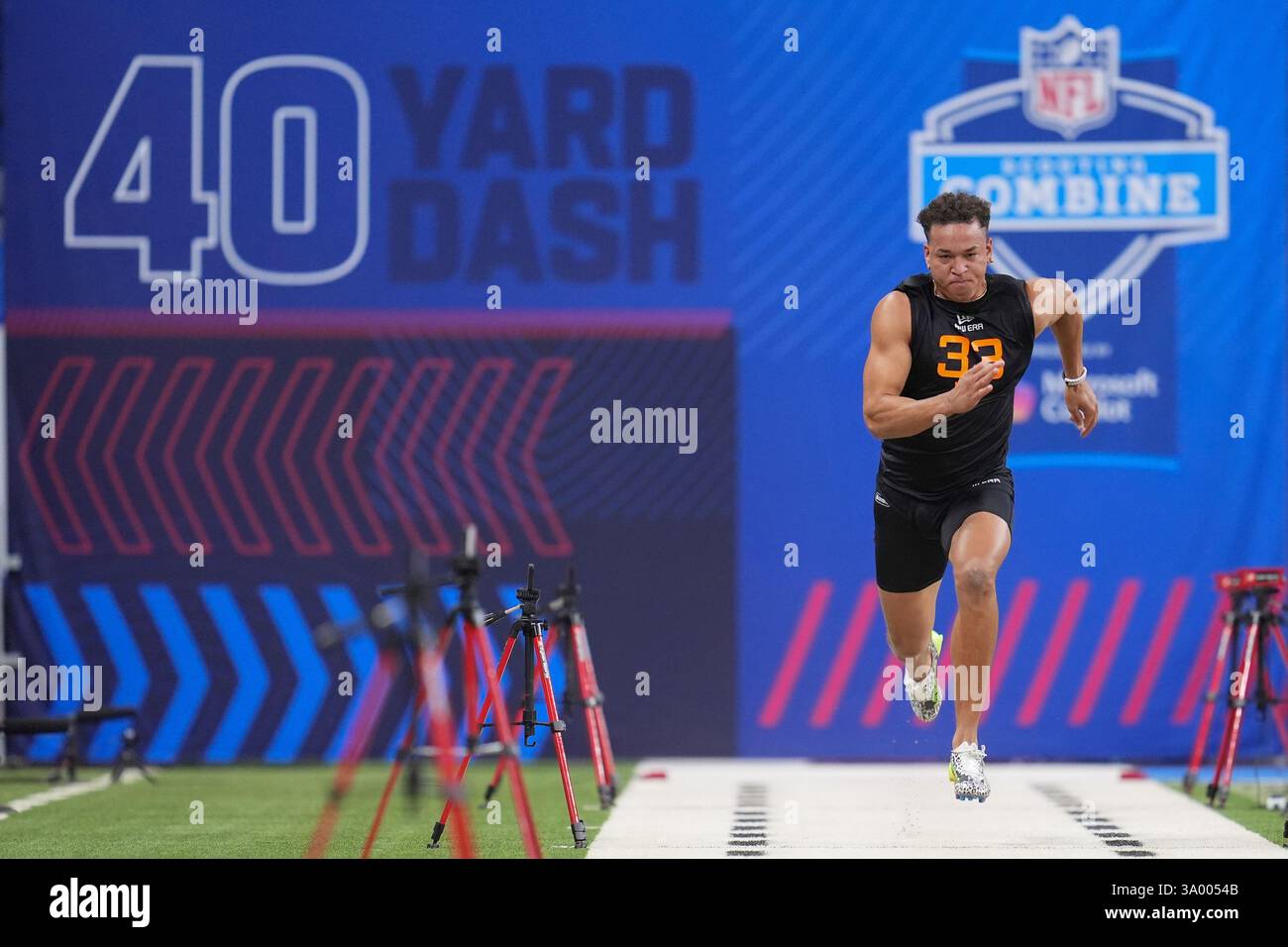 San Jose State wide receiver Nick Nash runs the 40-yard dash at the NFL ...