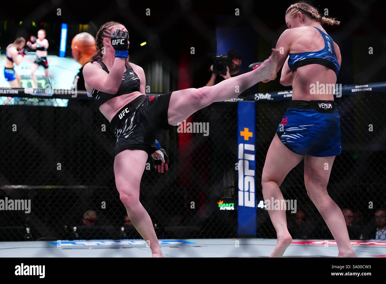 Andrea lee and jj aldrich hi-res stock photography and images - Alamy