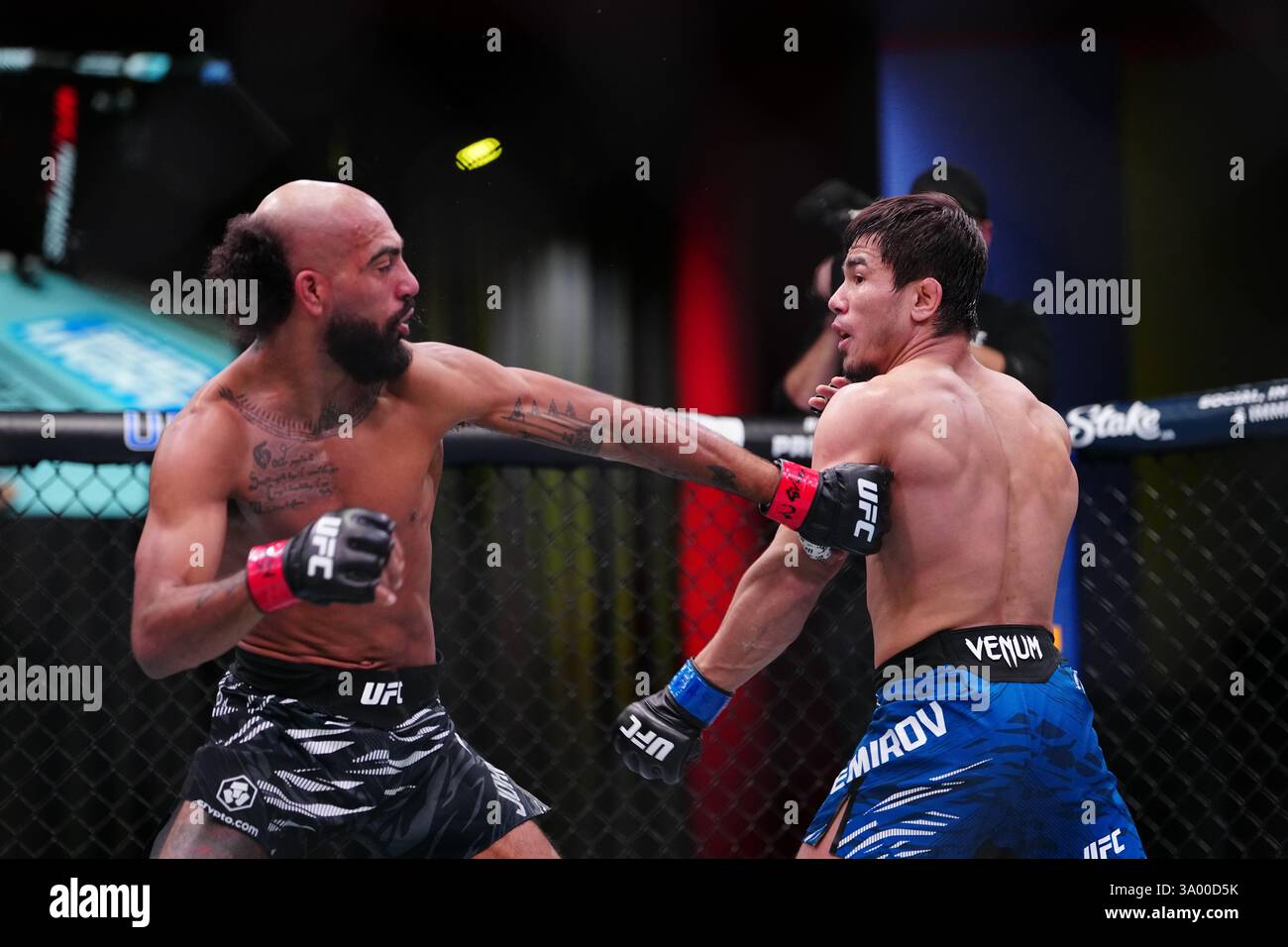 LAS VEGAS, NV - MARCH 1: Charles Johnson and Ramazan Temirov meet in ...
