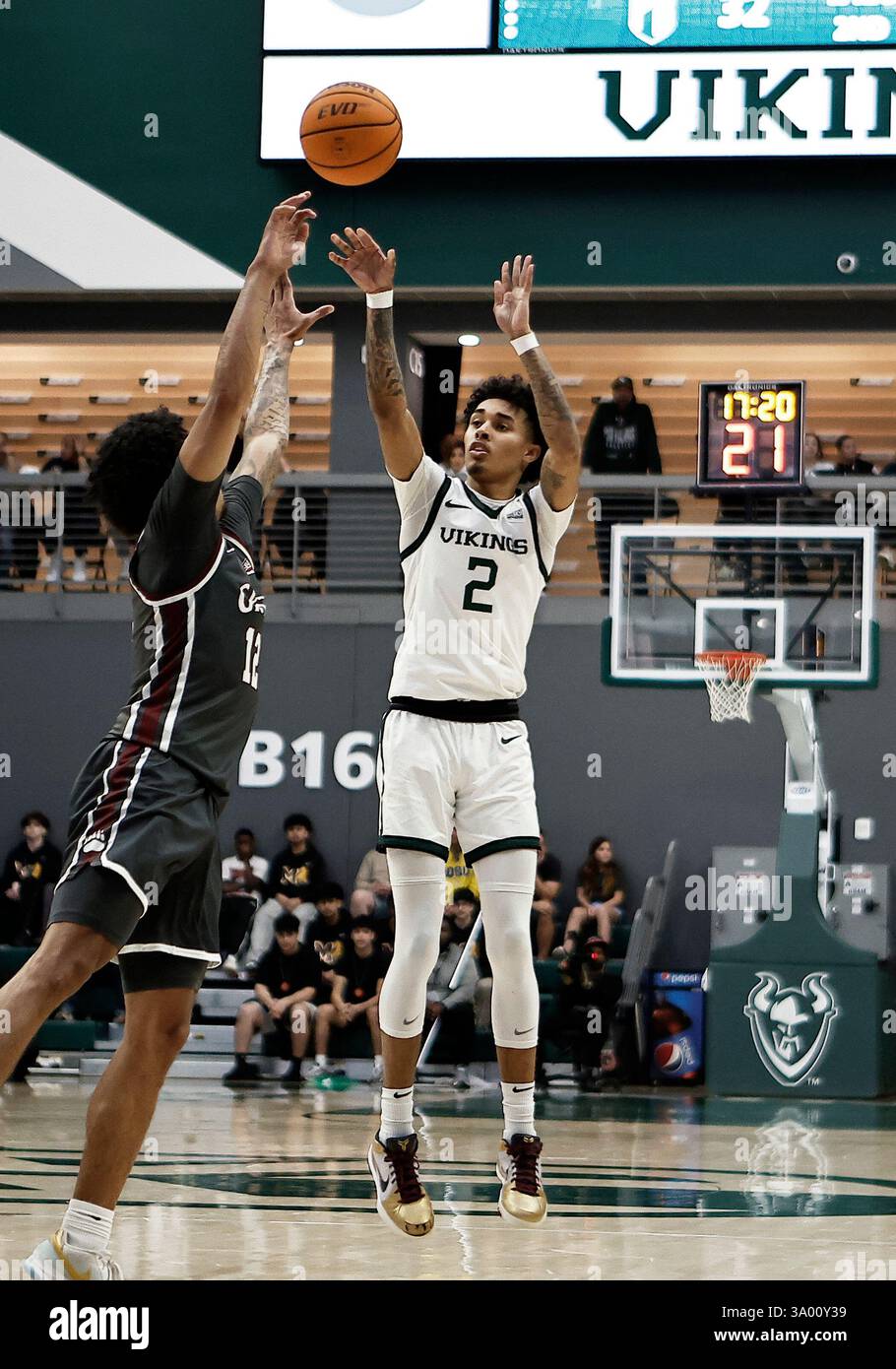 Stott Center, Portland, OR, USA. 01st Mar, 2025. Portland State Vikings ...