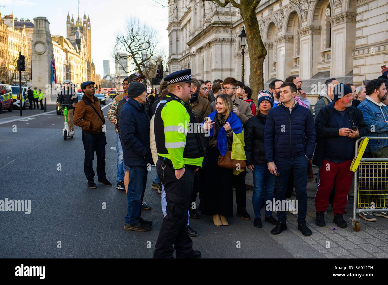 London, England, UK. 1st Mar, 2025. Police keep order as supporters ...