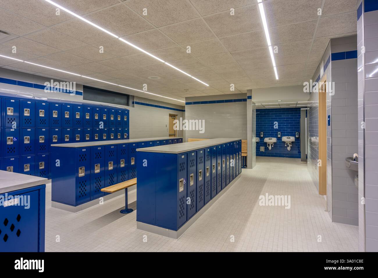 Football player locker room hi-res stock photography and images - Alamy