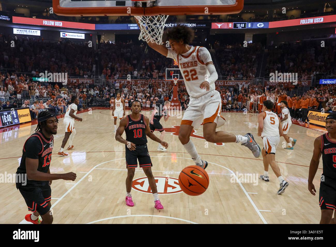 AUSTIN, TX - MARCH 01: Texas Longhorns forward Devon Pryor (22) hangs ...