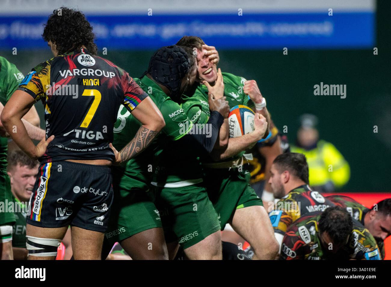 Galway, Ireland. 02nd Mar, 2025. Matthew Devine of Connacht celebrates ...
