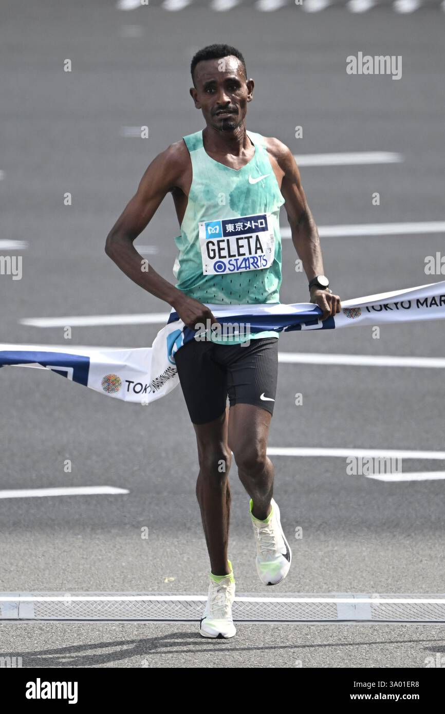 Tokyo, Japan. 2nd Mar, 2025. Ethiopia's Deresa Geleta finishes in second place in the men's ...