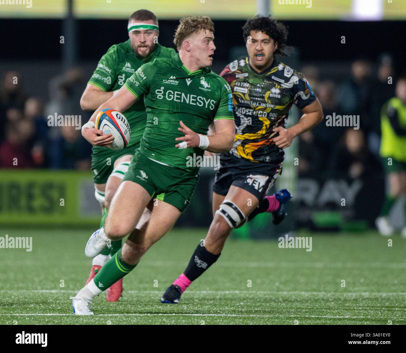 Galway, Ireland. 02nd Mar, 2025. Hugh Gavin of Connacht runs with the ...
