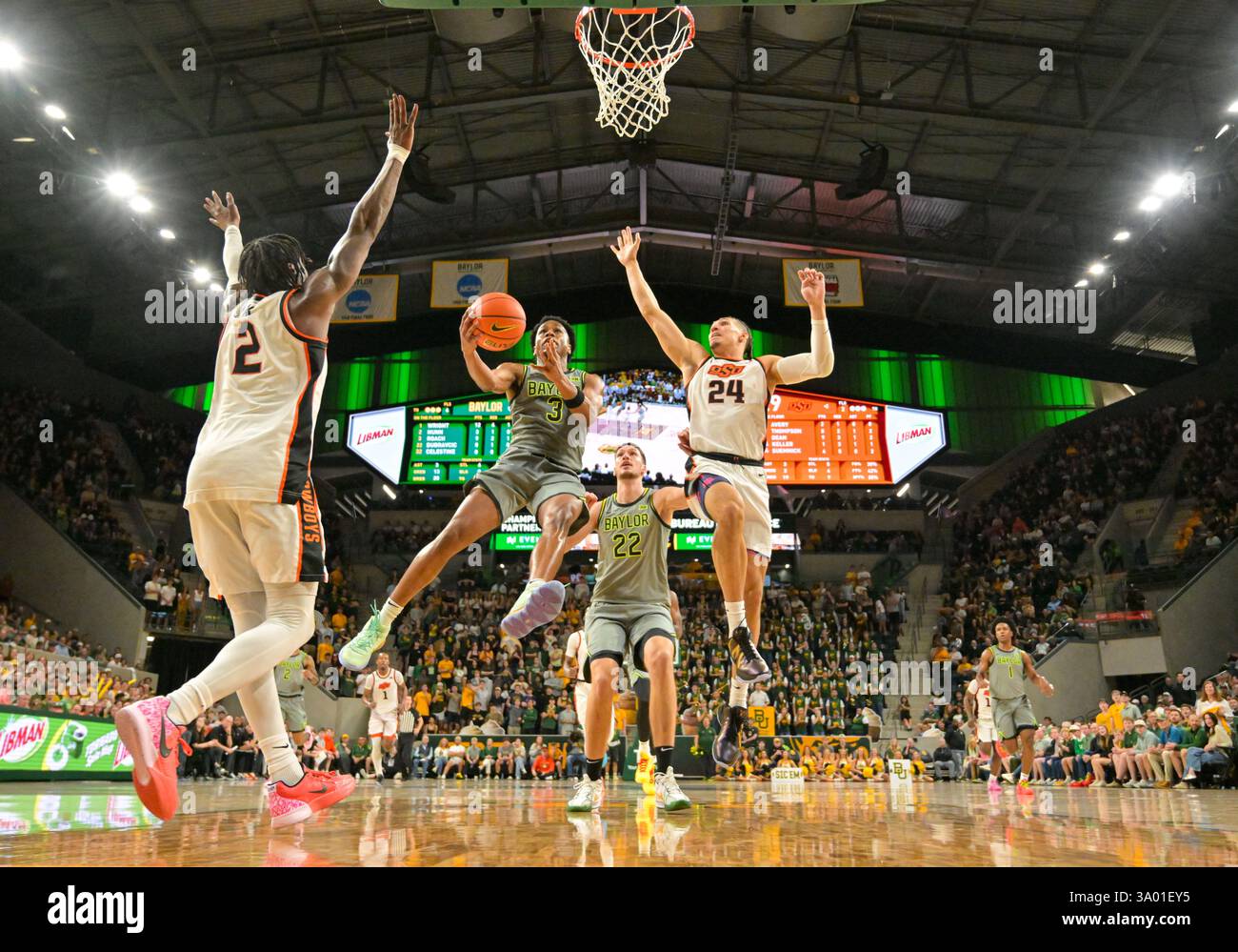 Waco, Texas, USA. 1st Mar, 2025. Baylor Bears guard Jeremy Roach (3) shoots the ball against ...