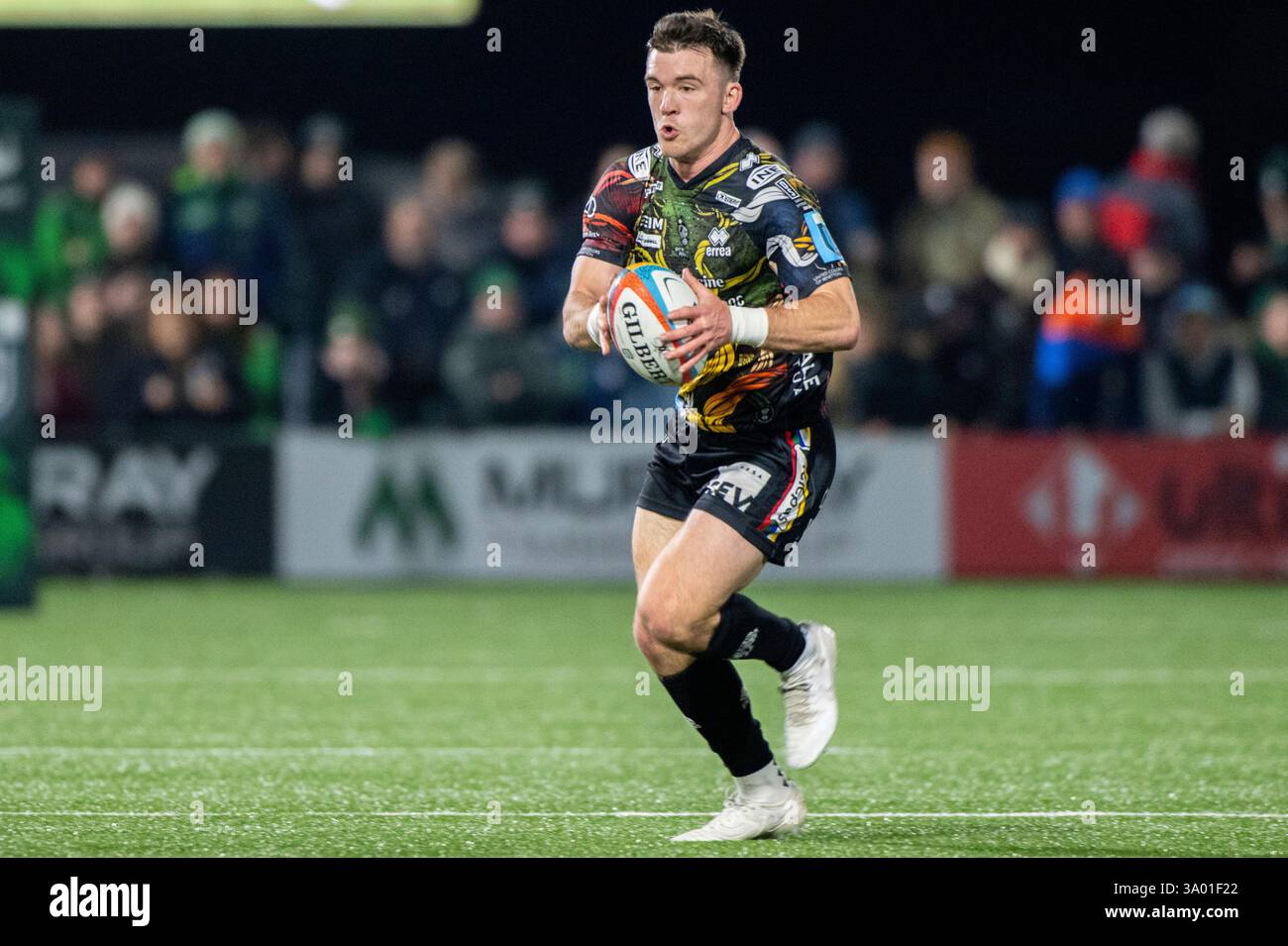 Galway, Ireland. 02nd Mar, 2025. Matt Gallagher of Benetton runs with ...