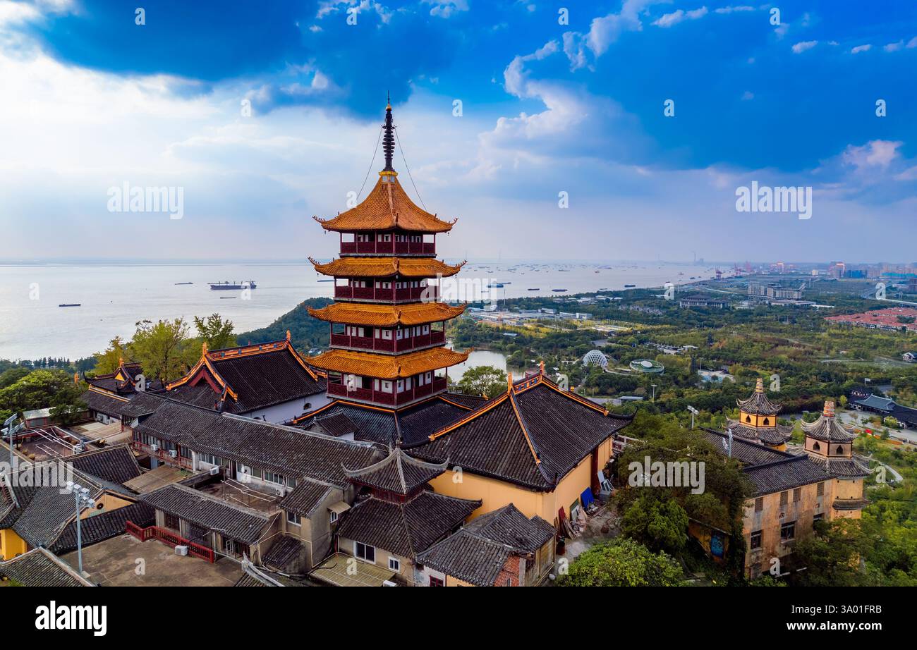 Wolf Mountain Scenic Spot, Nantong, Jiangsu, China Stock Photo - Alamy