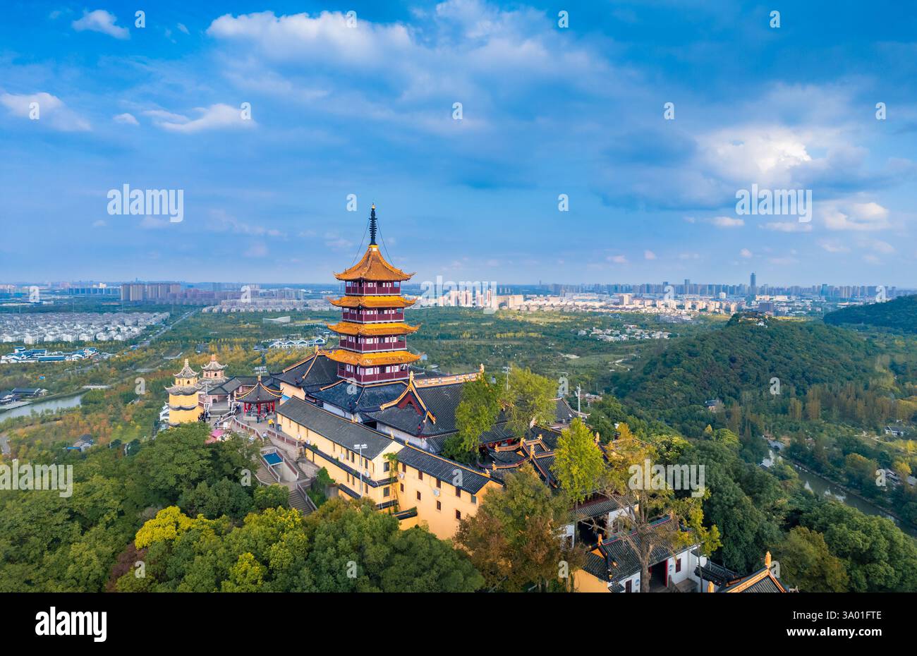 Wolf mountain scenic spot hi-res stock photography and images - Alamy