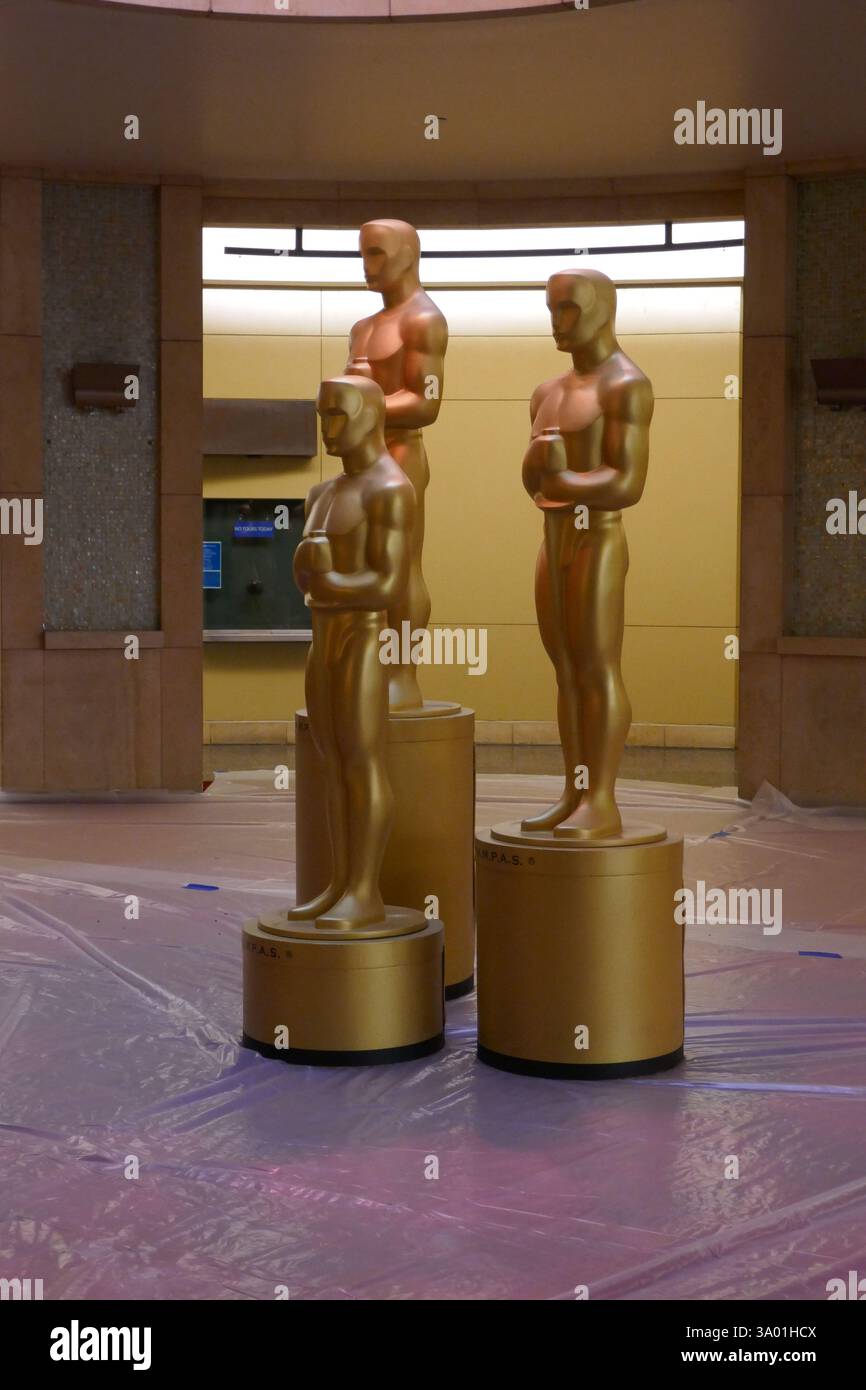 Hollywood, California, USA 1st March 2025 Oscars Statues at Entrance of ...
