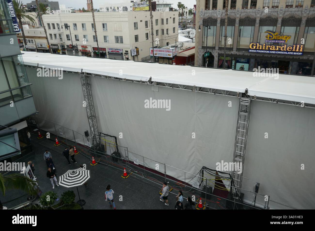 Hollywood, California, USA 1st March 2025 Tent at 97th Oscars Setup on ...
