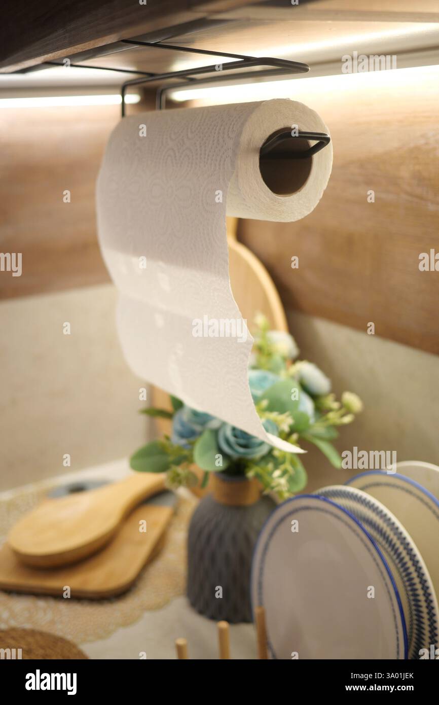 Kitchen scene paper towels hi-res stock photography and images - Alamy