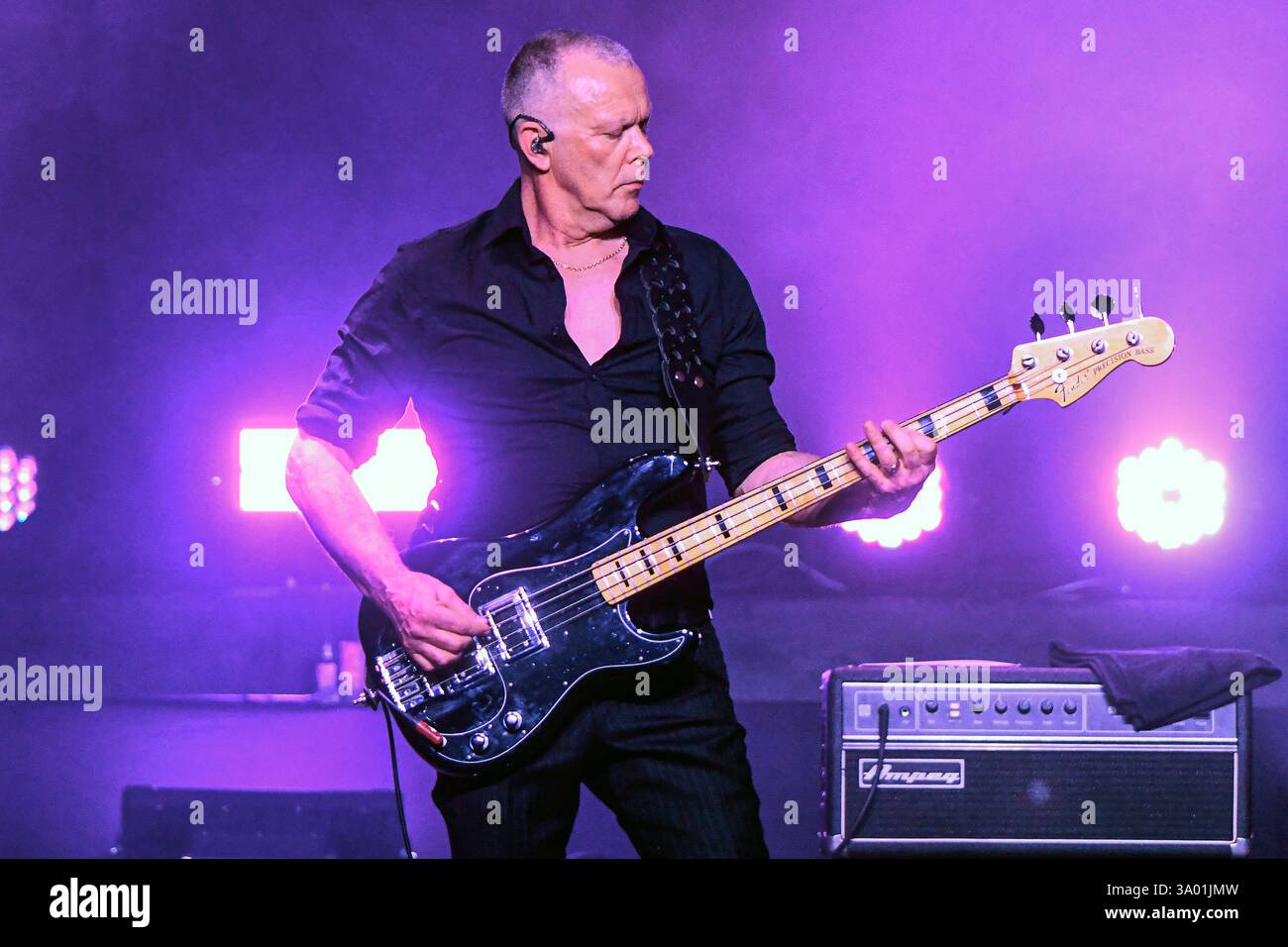 Estadio hard rock hi-res stock photography and images - Alamy