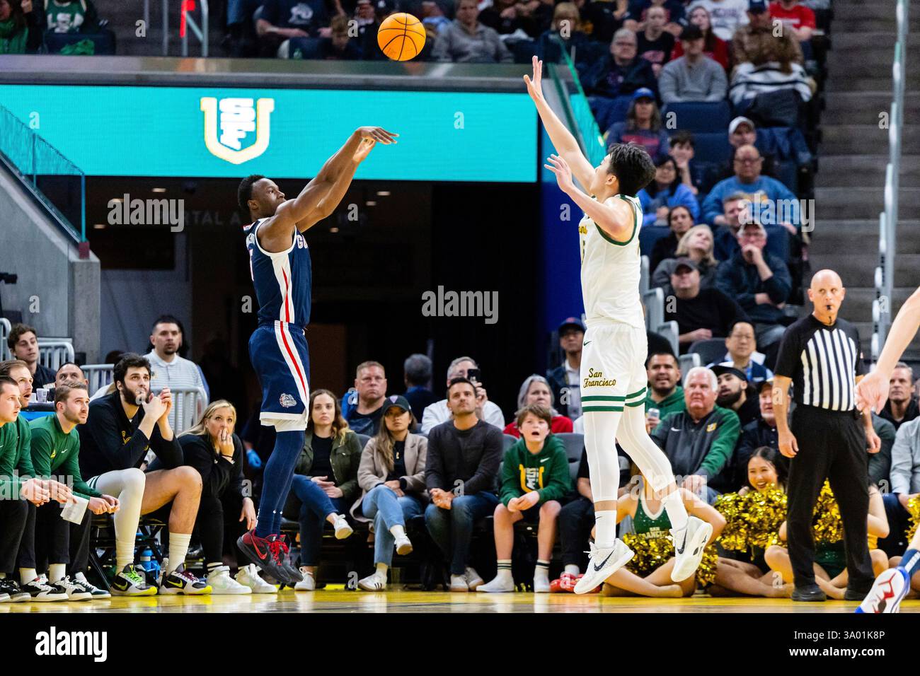 SAN FRANCISCO, CA - MARCH 01: Gonzaga Bulldogs forward Emmanuel ...