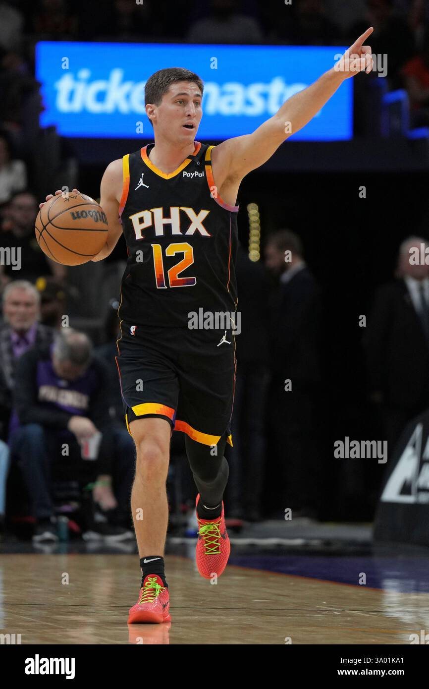 Phoenix Suns guard Collin Gillespie (12) during the first half of an ...