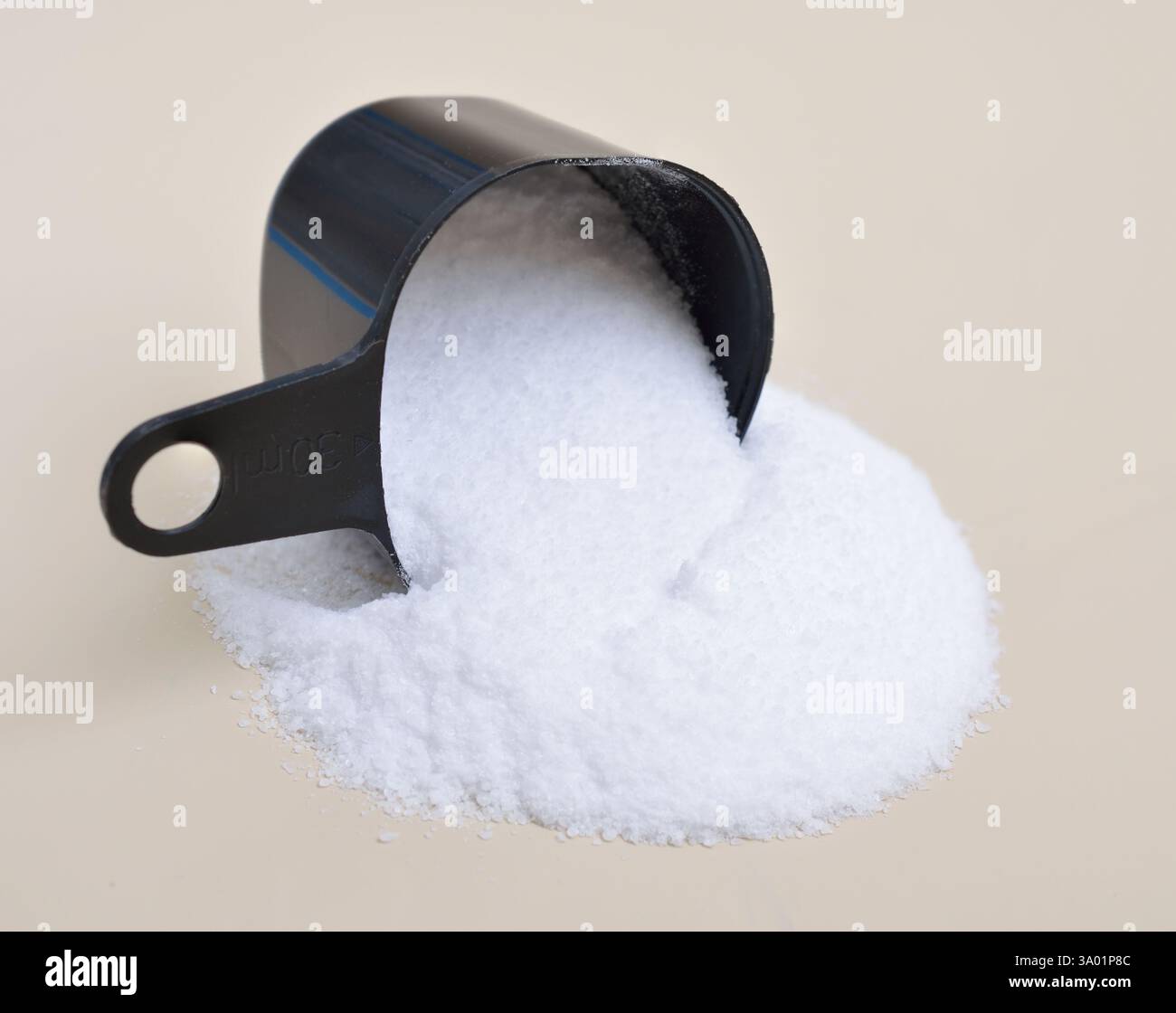 Succinic acid is a dicarboxylic acid Stock Photo - Alamy