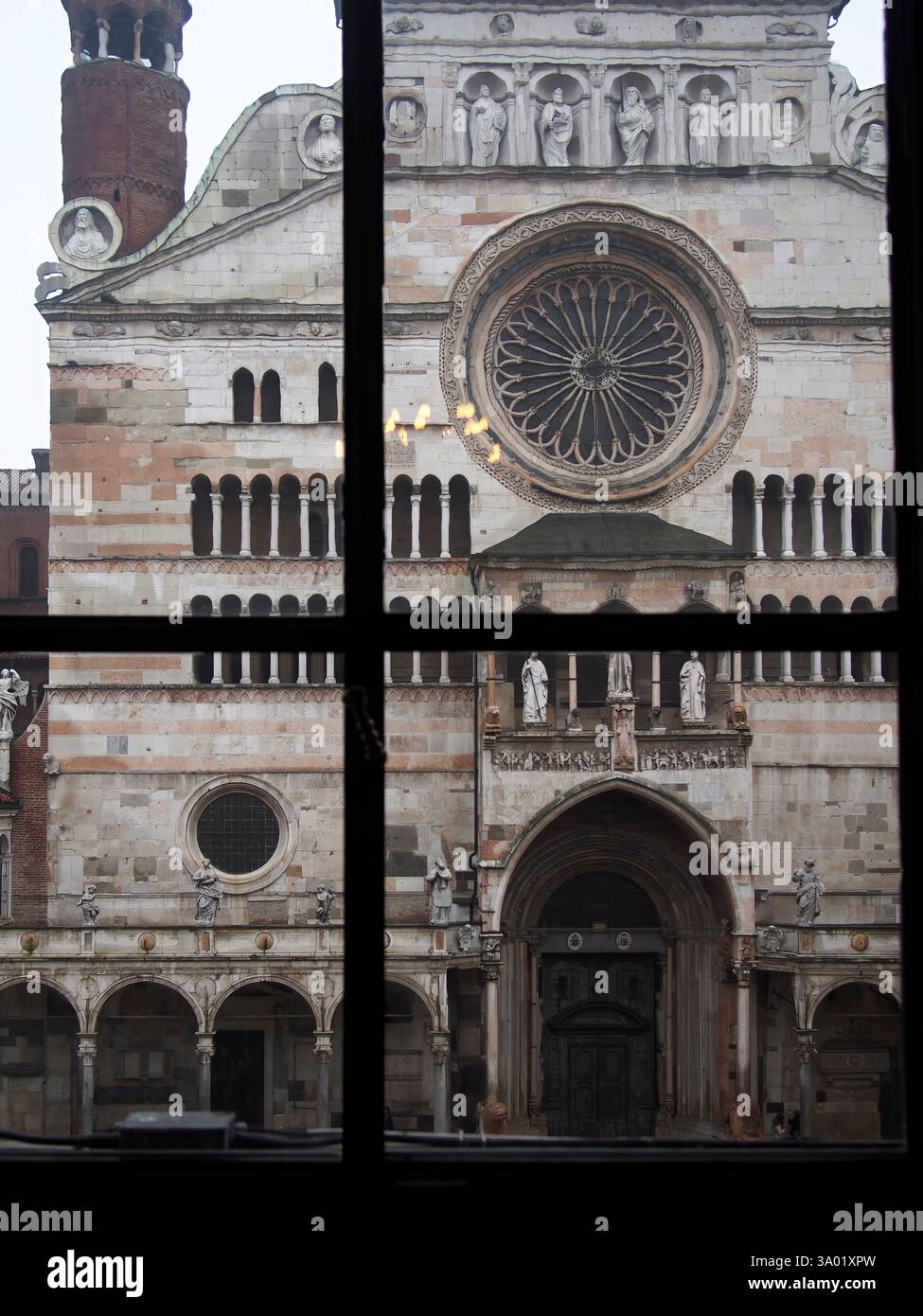 Cremona, Italy November 15th 2021 Window framing Cremona Cathedral ...