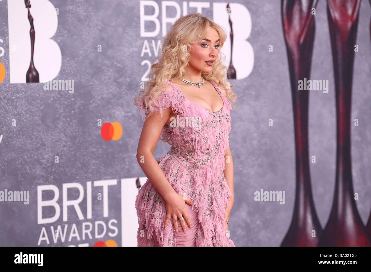 Sabrina Carpenter bei der Verleihung der 45. BRIT Awards 2025 in der O2 ...