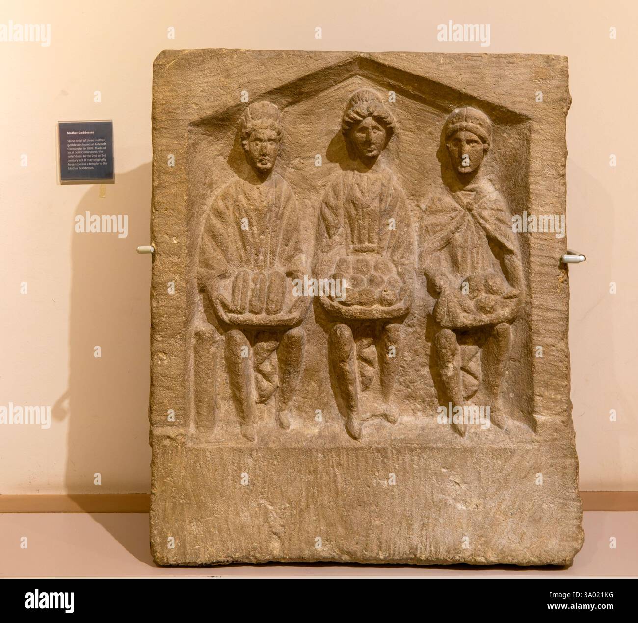 Mother goddesses Corinium Museum, Roman town of Corinium Dobunnorum ...