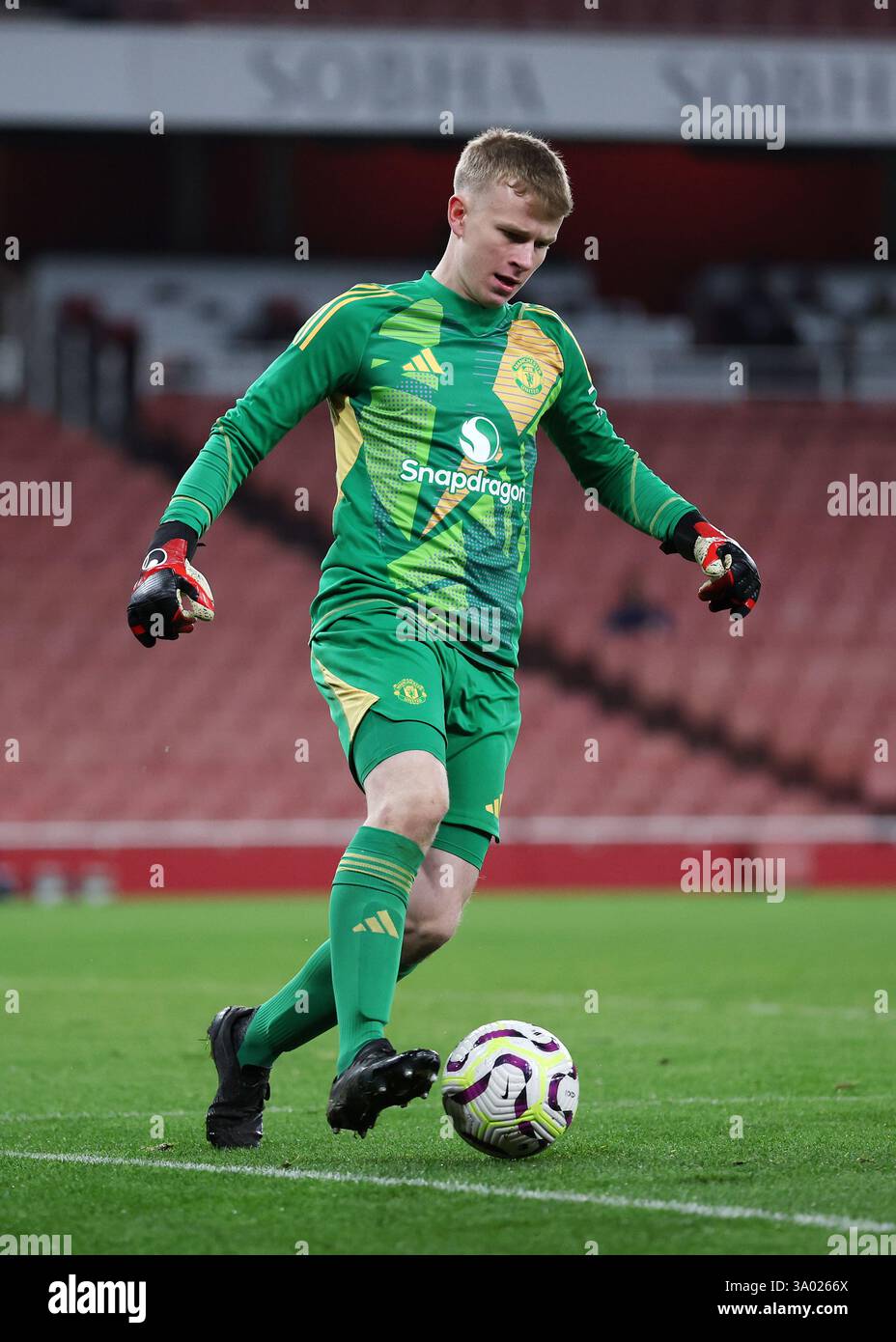 London, UK. 28th Feb, 2025. William Murdock of Manchester United during ...