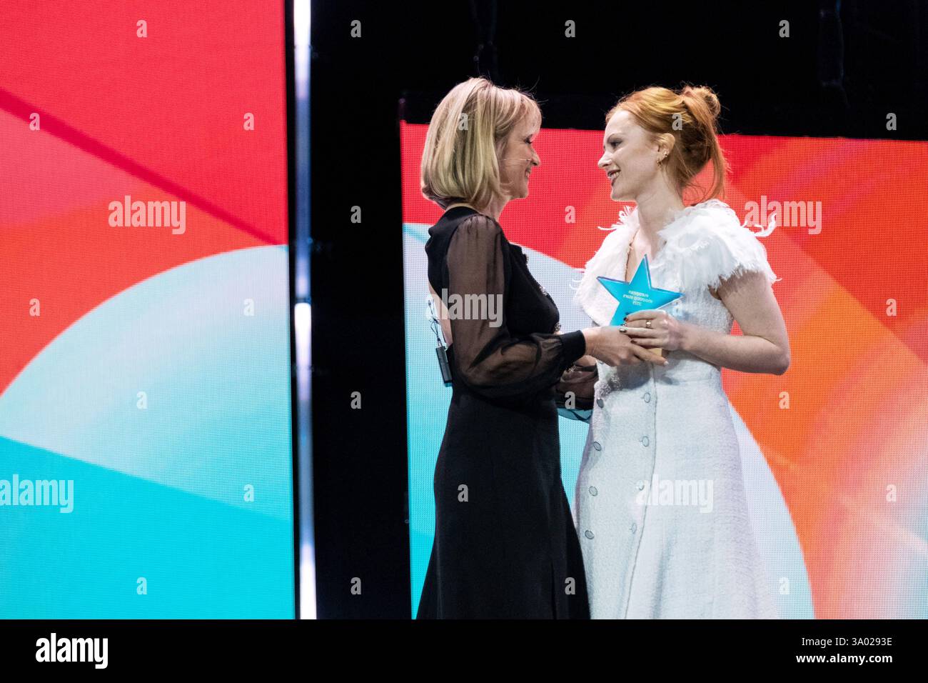Schauspielerin Elín Hall Island bei der Verleihung der European ...
