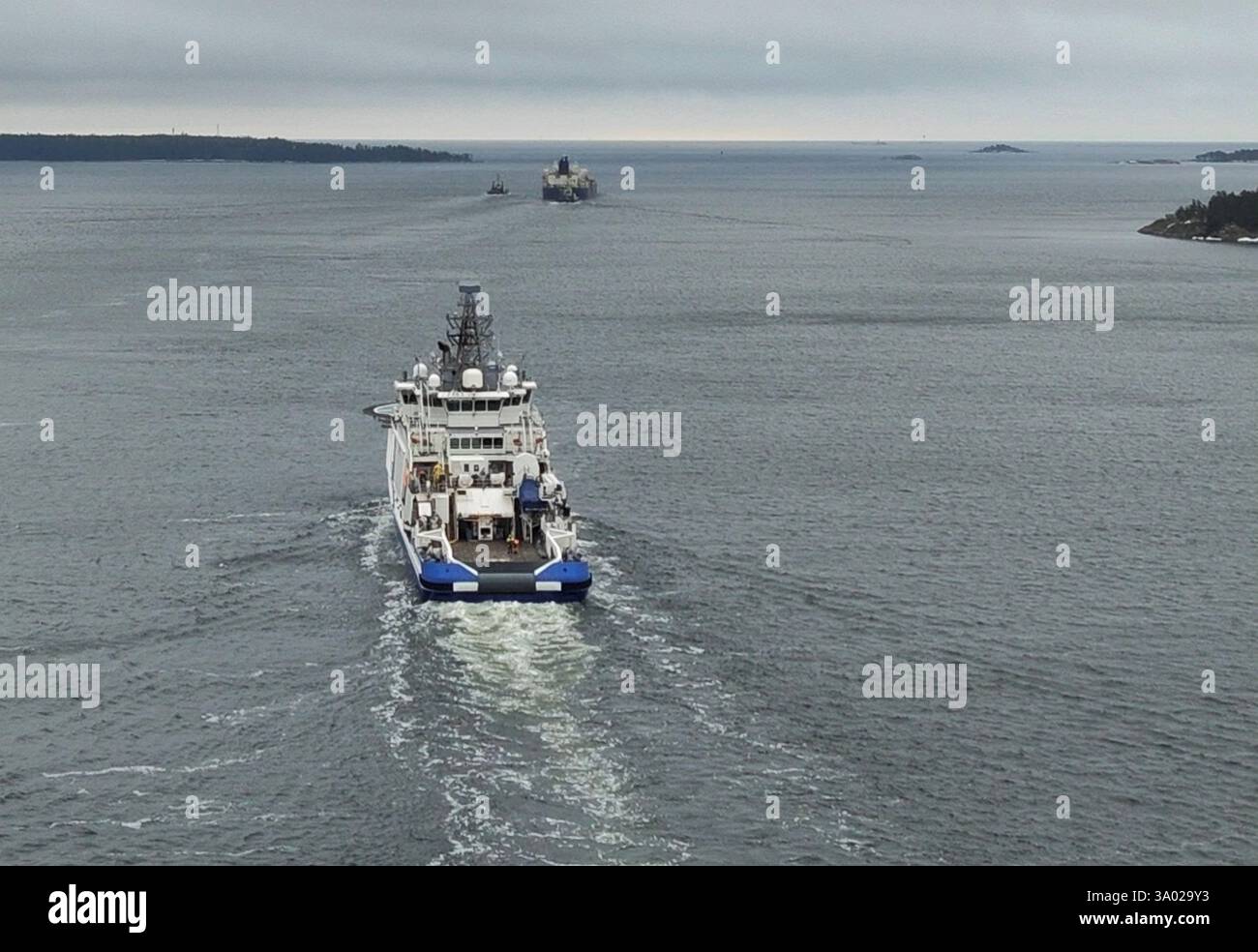Finnish Border Guard's ship Turva (front) escorts Cook Islands ...