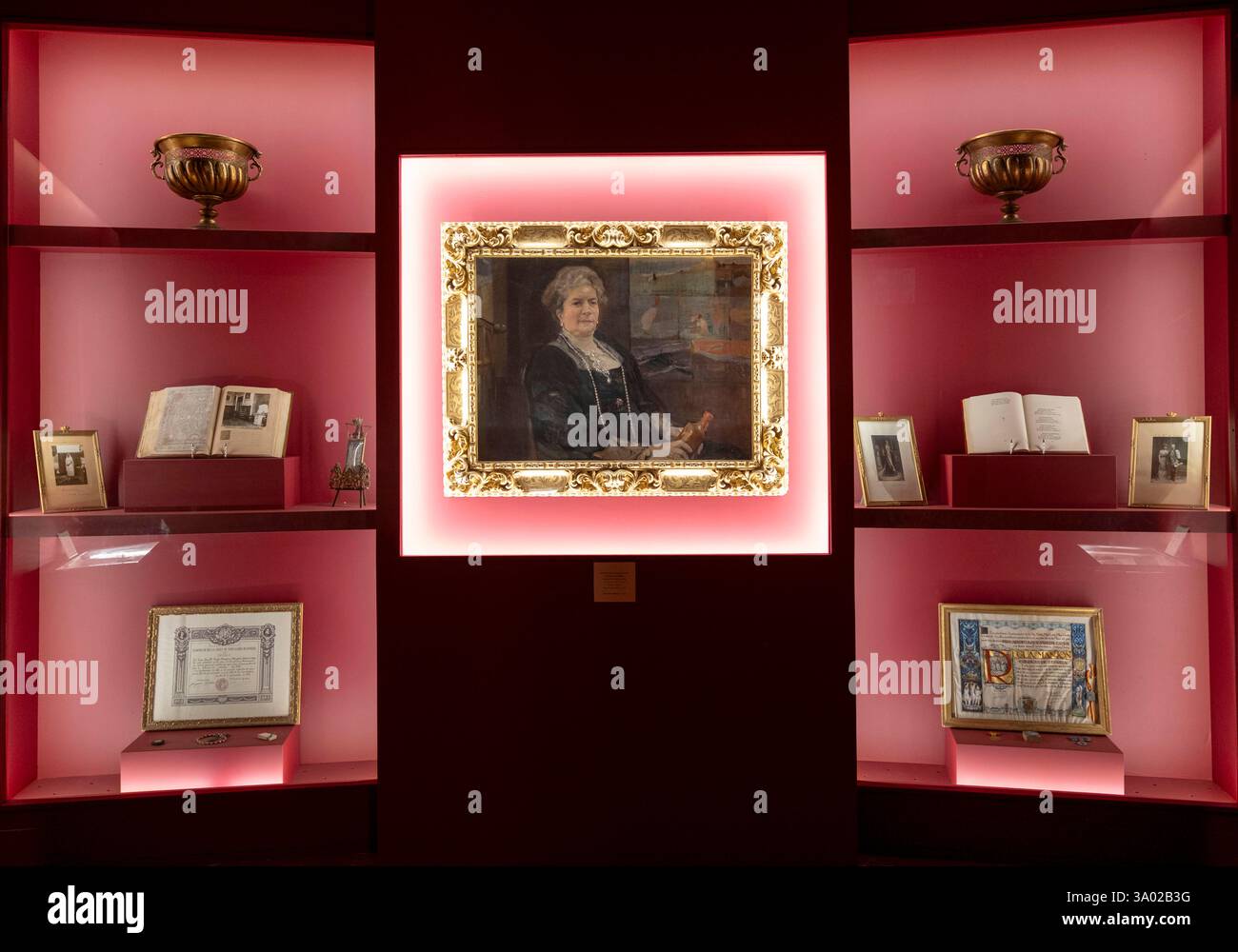 Portrait of the Countess of Lebrija in the Palacio de la Condesa de ...