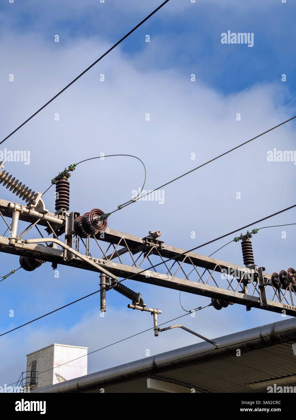 Electrified trains hi-res stock photography and images - Alamy