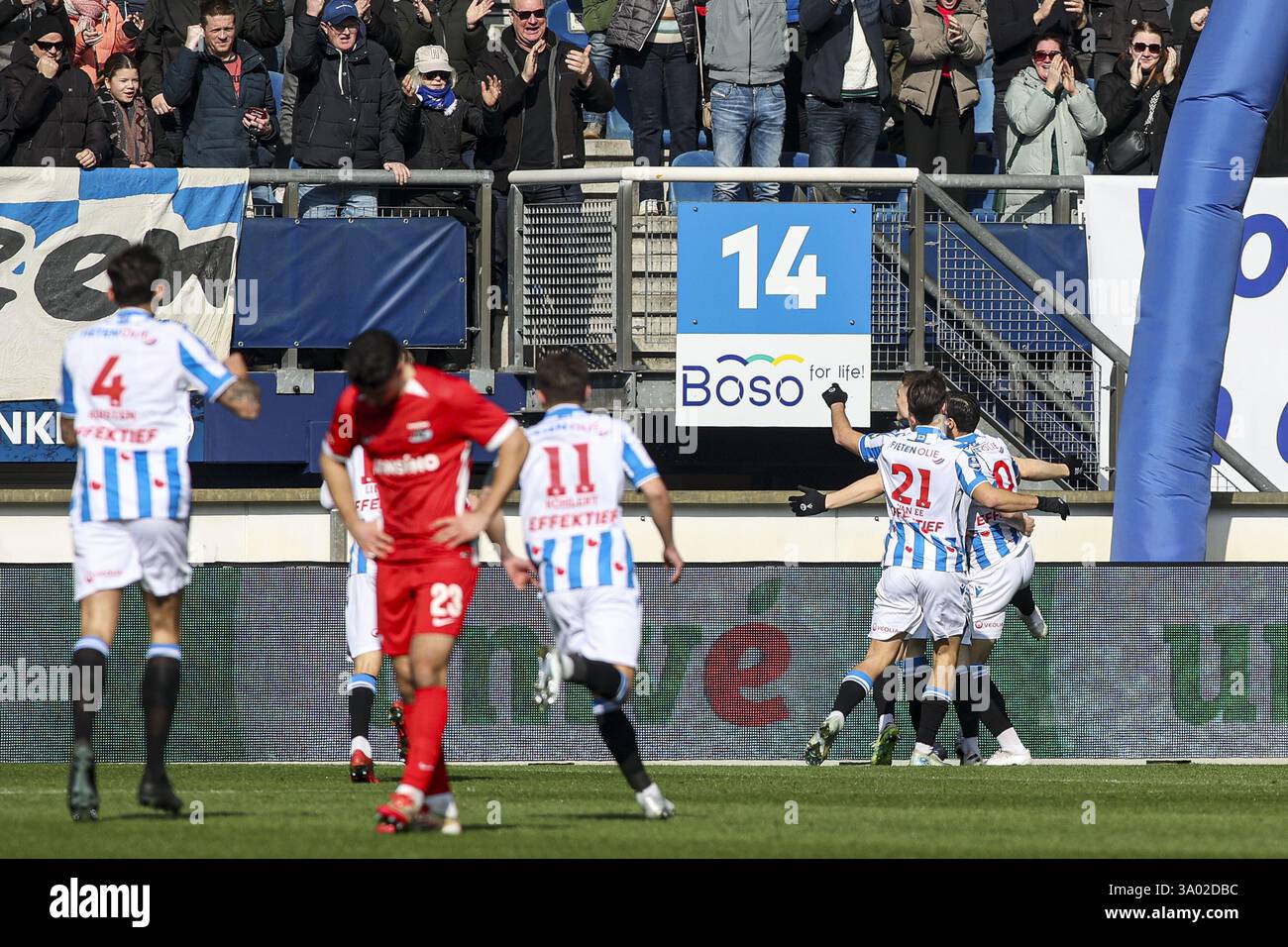 HEERENVEEN - 02-03-2025, Abe Lenstra Stadion. Dutch Eredivisie Football ...