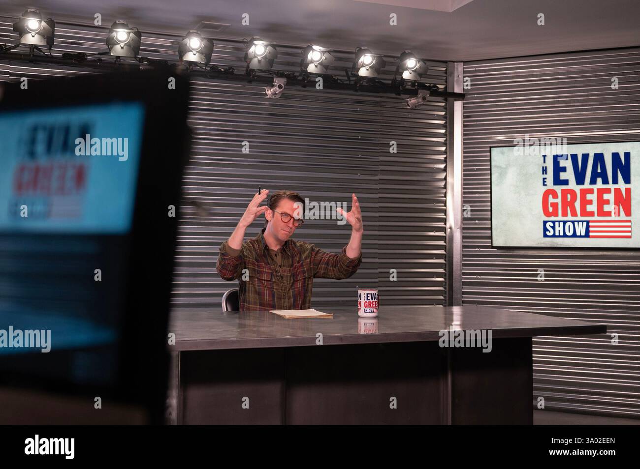 DAN STEVENS in ZERO DAY (2025), directed by LESLIE LINKA GLATTER ...