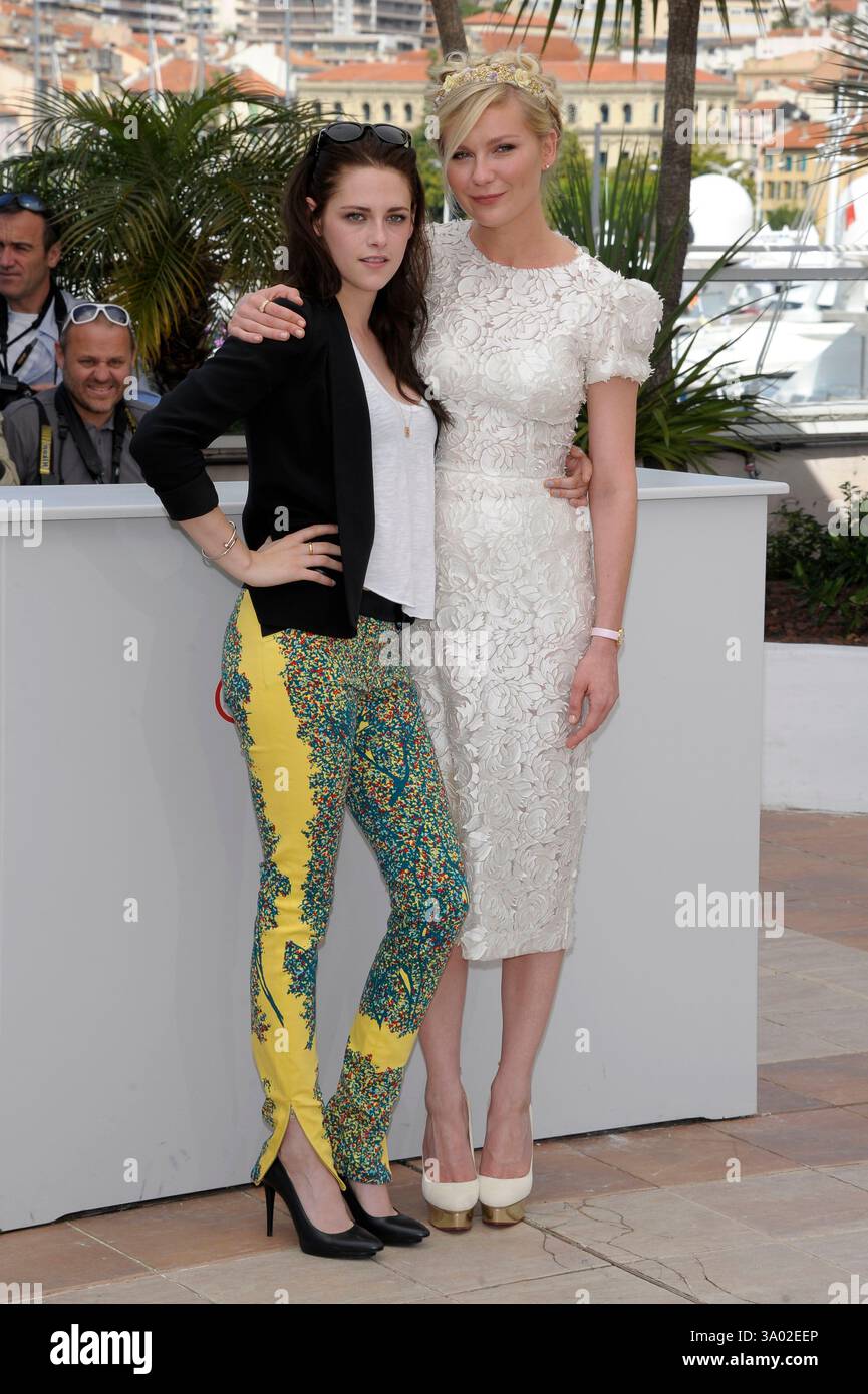 Kristen Stewart, Kirsten Dunst.'On The Road' photcall at the 65th ...