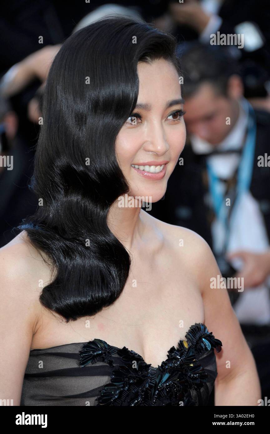 Li Bingbing.'Killing them Softly' premiere arrivals at the 65th Cannes ...