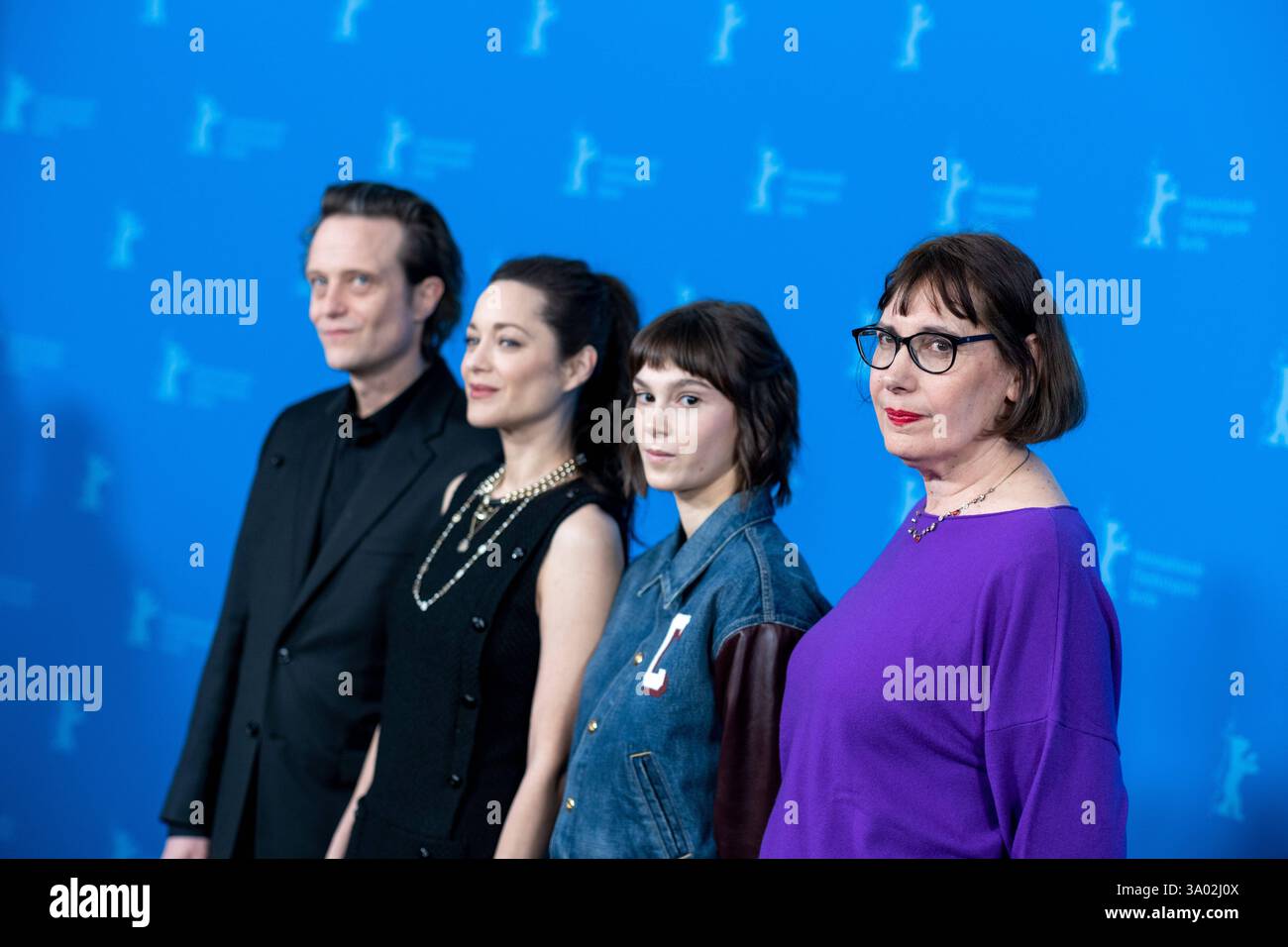 Schauspieler August Diehl, Marion Cotillard, Clara Pacini und ...