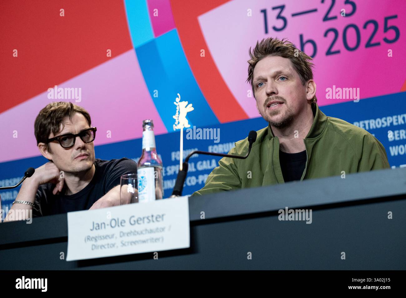 Schauspieler Sam Riley und Regisseur Jan-Ole Gerster während der ...