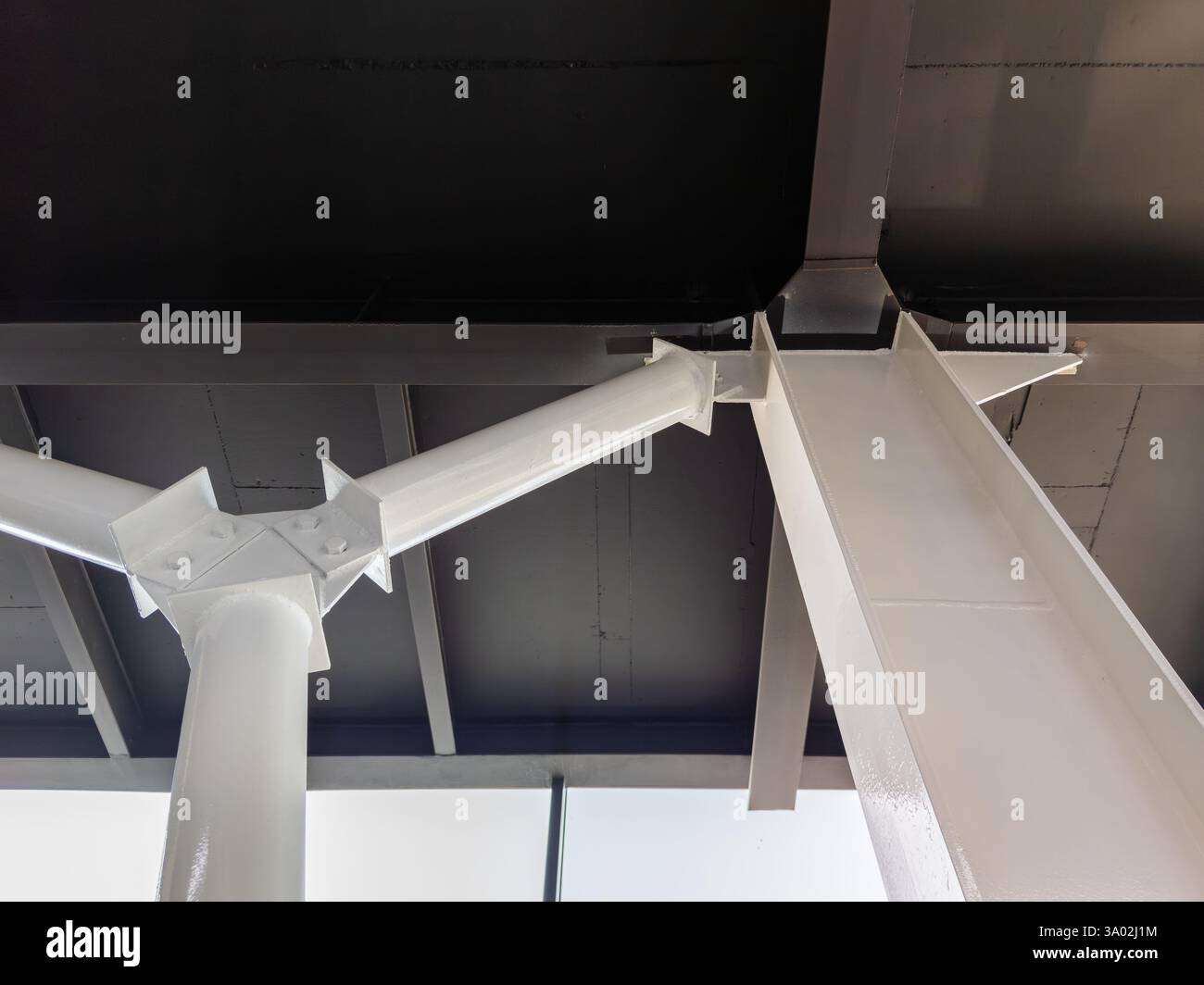 Steel framework node hi-res stock photography and images - Alamy