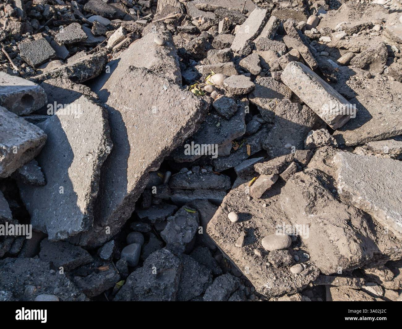 Asphalt broken large pieces hi-res stock photography and images - Alamy