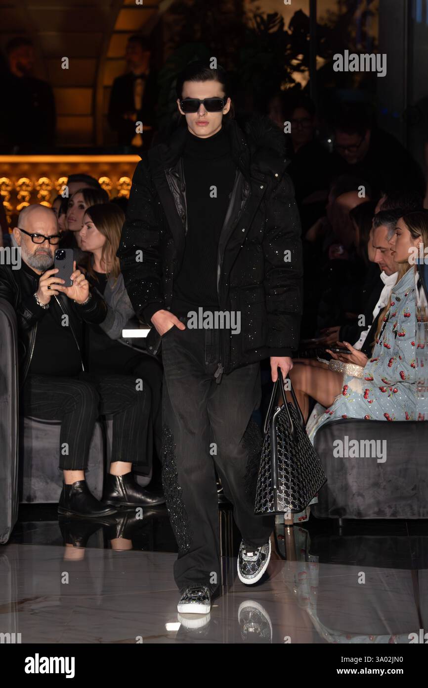 Milano Fashion Week - Women F/W 25-26 Philipp Plein fashion show ...