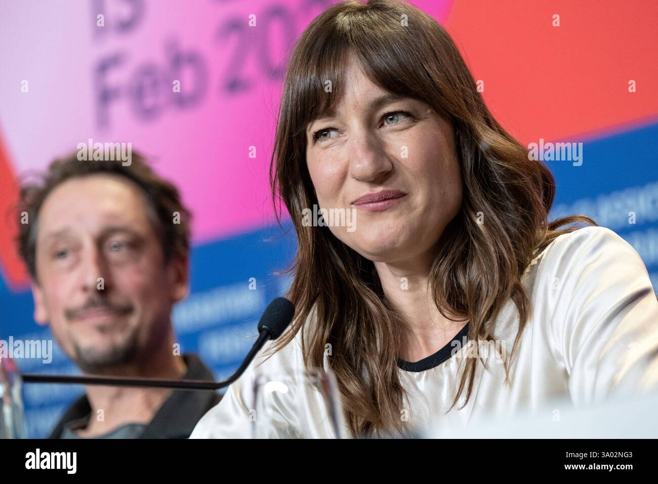 Schauspieler Hans Löw und Marie Leuenberger während der Pressekonferenz ...